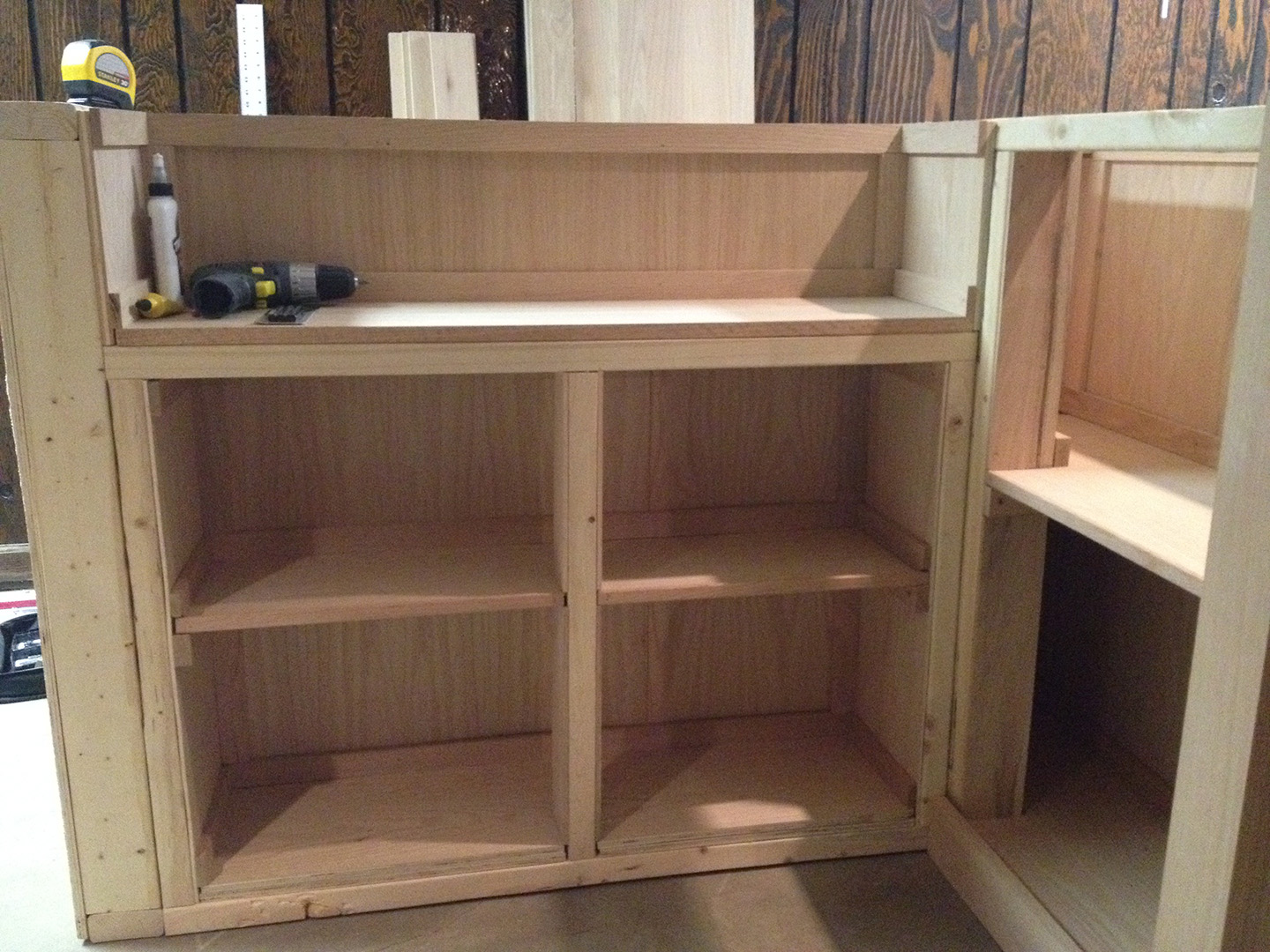 DIY – How To Build Your Own Oak Home Bar ~ John Everson